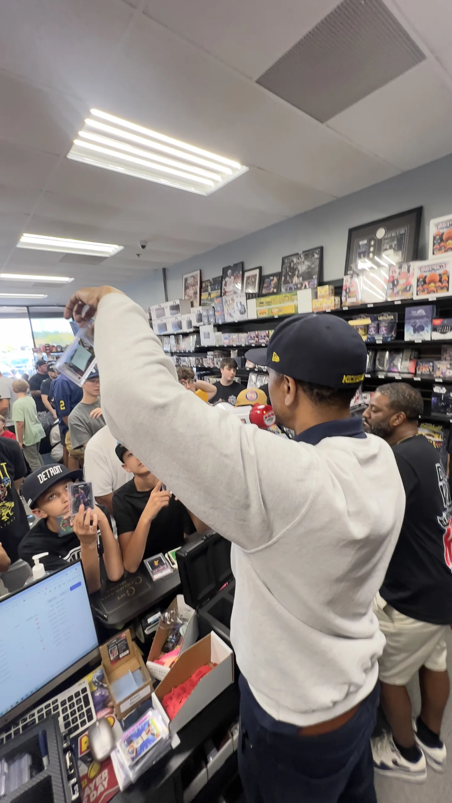 Topps Rip Night | Three Kings, Detroit - Topps Ripped